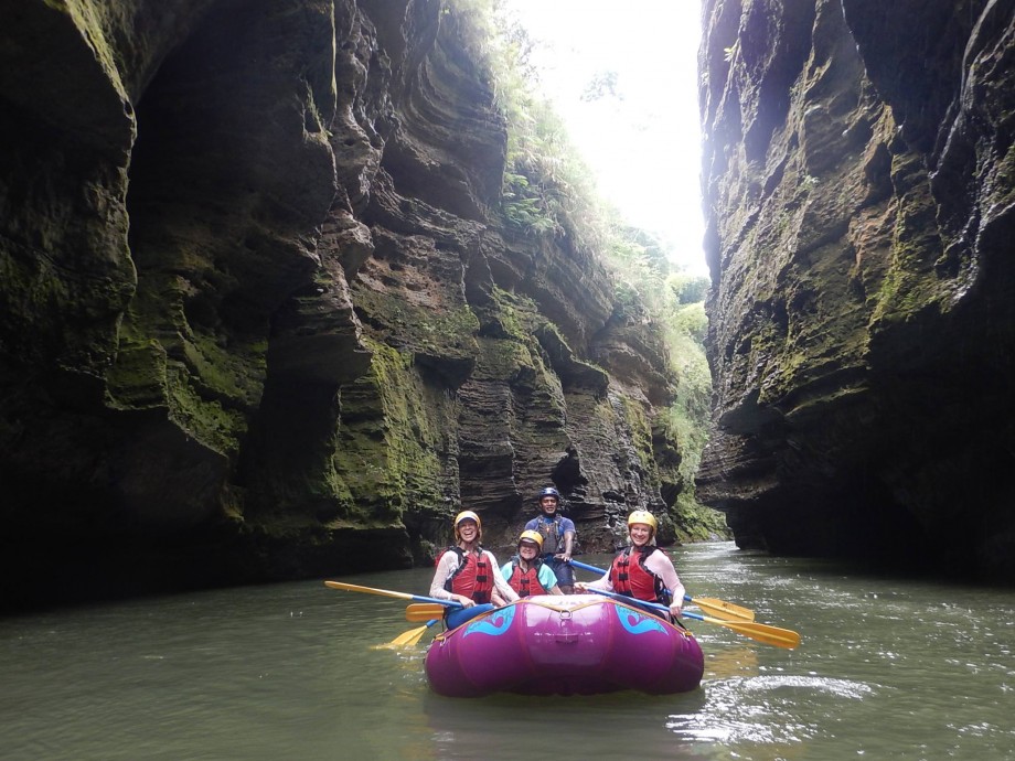 Upper Navua Rafting